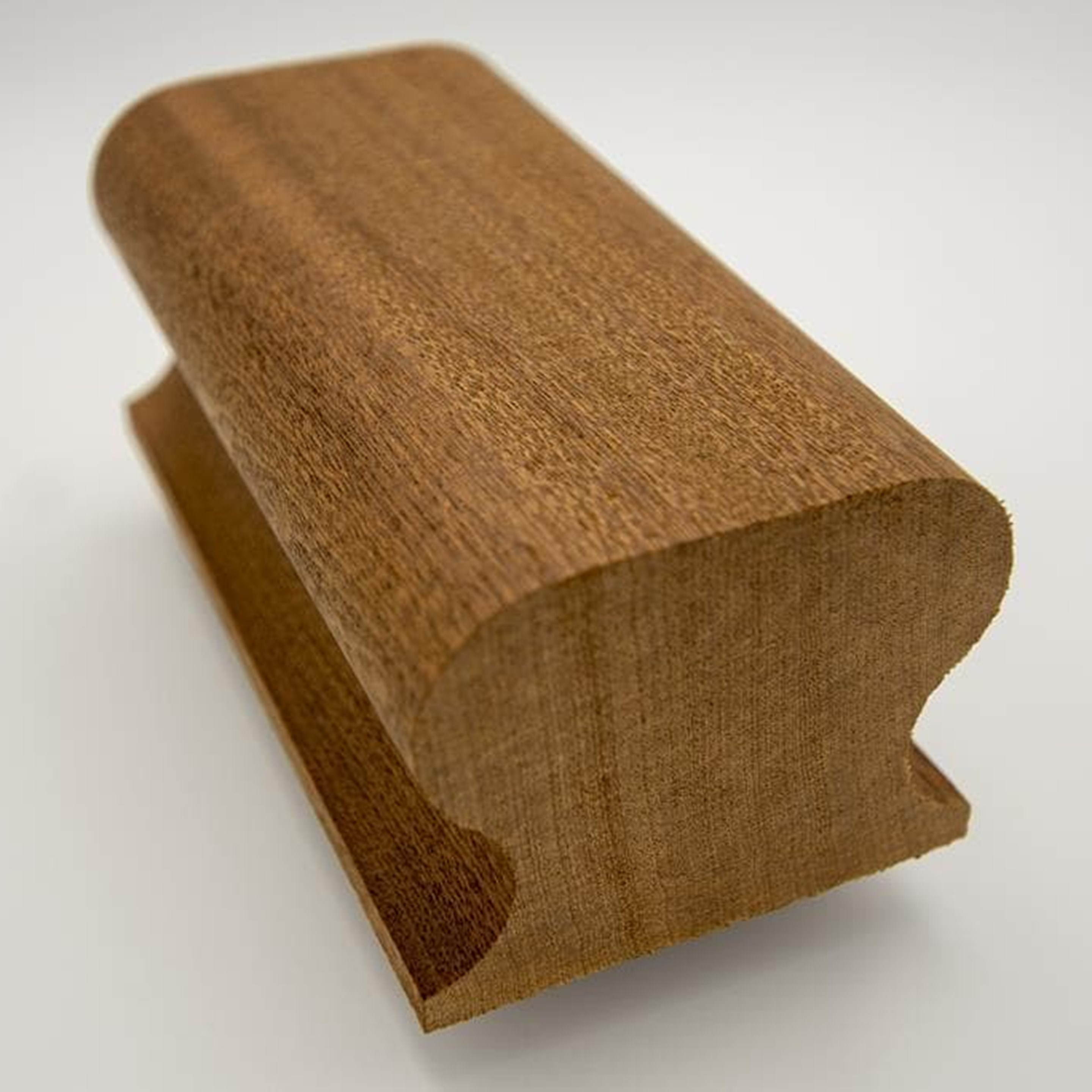 Pasamanos | Catálogo de productos - Maderas Amazonas en Santiago (A Coruña)